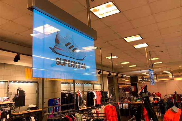 Proyecto cartelería digital Adidas | Decibelpixel.cl